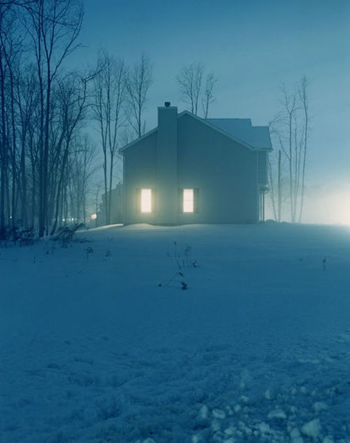 Homes at Night – Stunning photography by Todd Hido | Amusing Planet